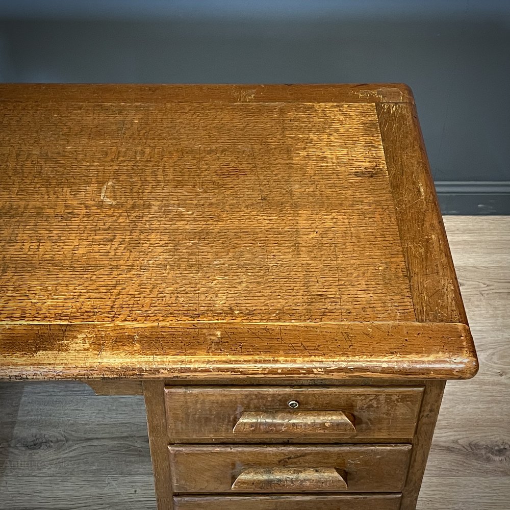 Antiques Atlas - Attractive Small Vintage Oak Abbess Writing Desk as575a401
