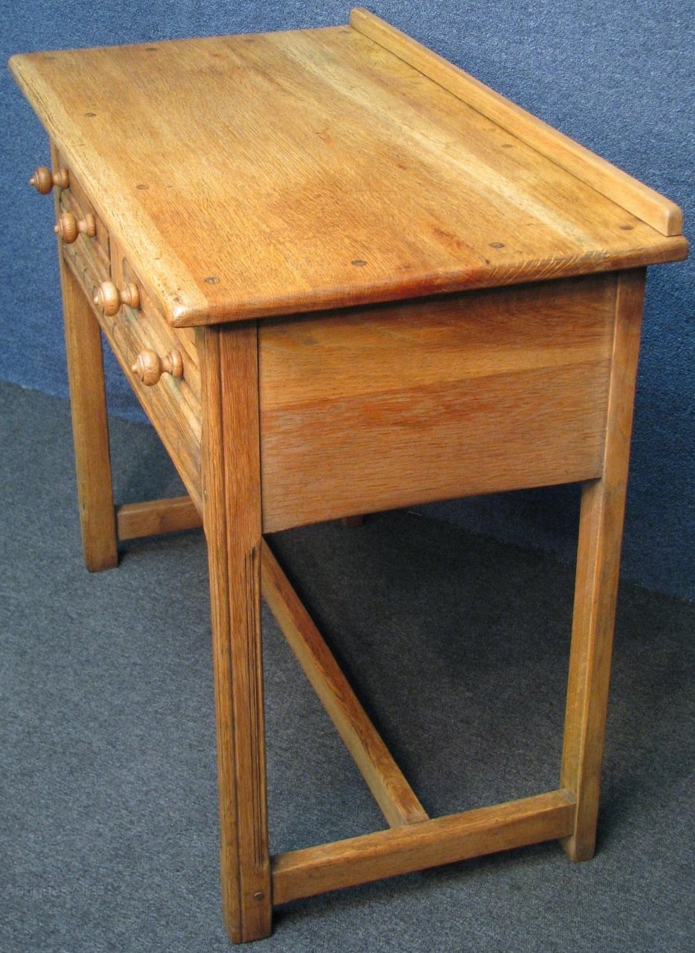 1920s Oak 2 Drawer Side Table - Antiques Atlas