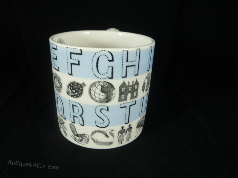 Antiques Atlas - Eric Ravilious Original 1937 Wedgwood Alphabet Mug