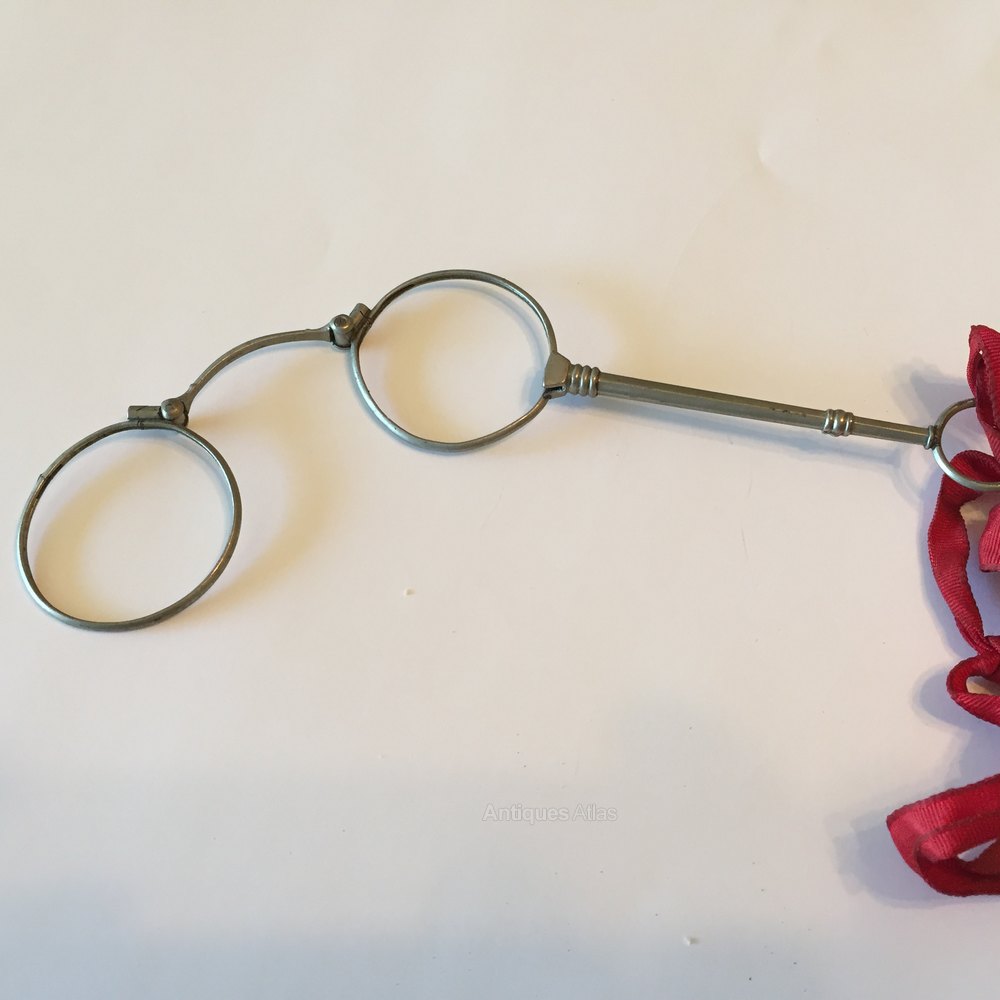 Antiques Atlas - Vintage Folding Lorgnettte
