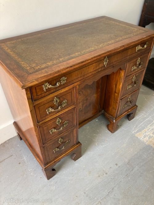 Walnut Desk - Antiques Atlas