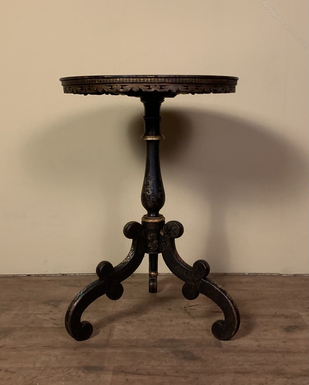Regency Polychrome Tripod Table - Antiques Atlas