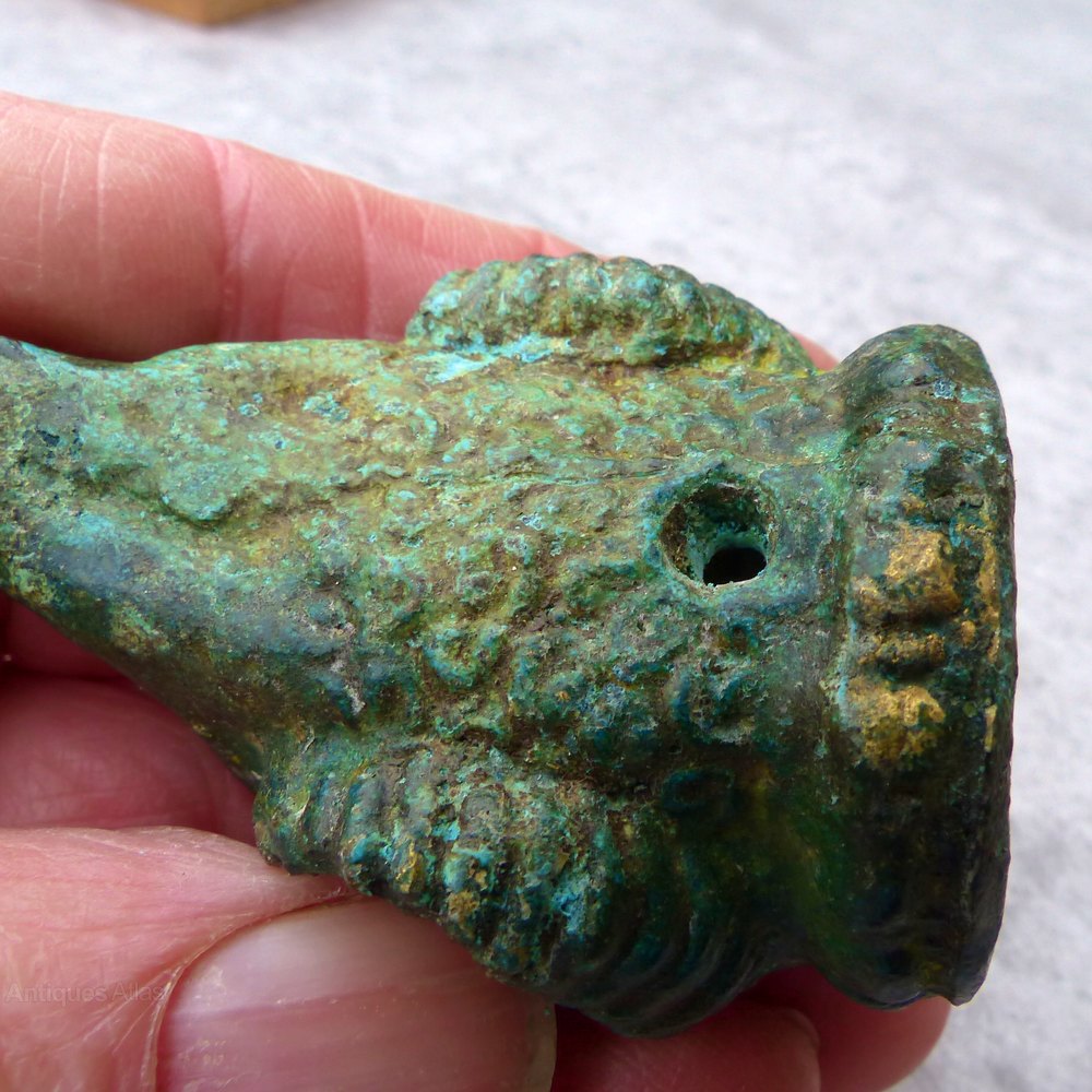 Antiques Atlas - Roman Sword Pommel Or Staff Crest Bronze