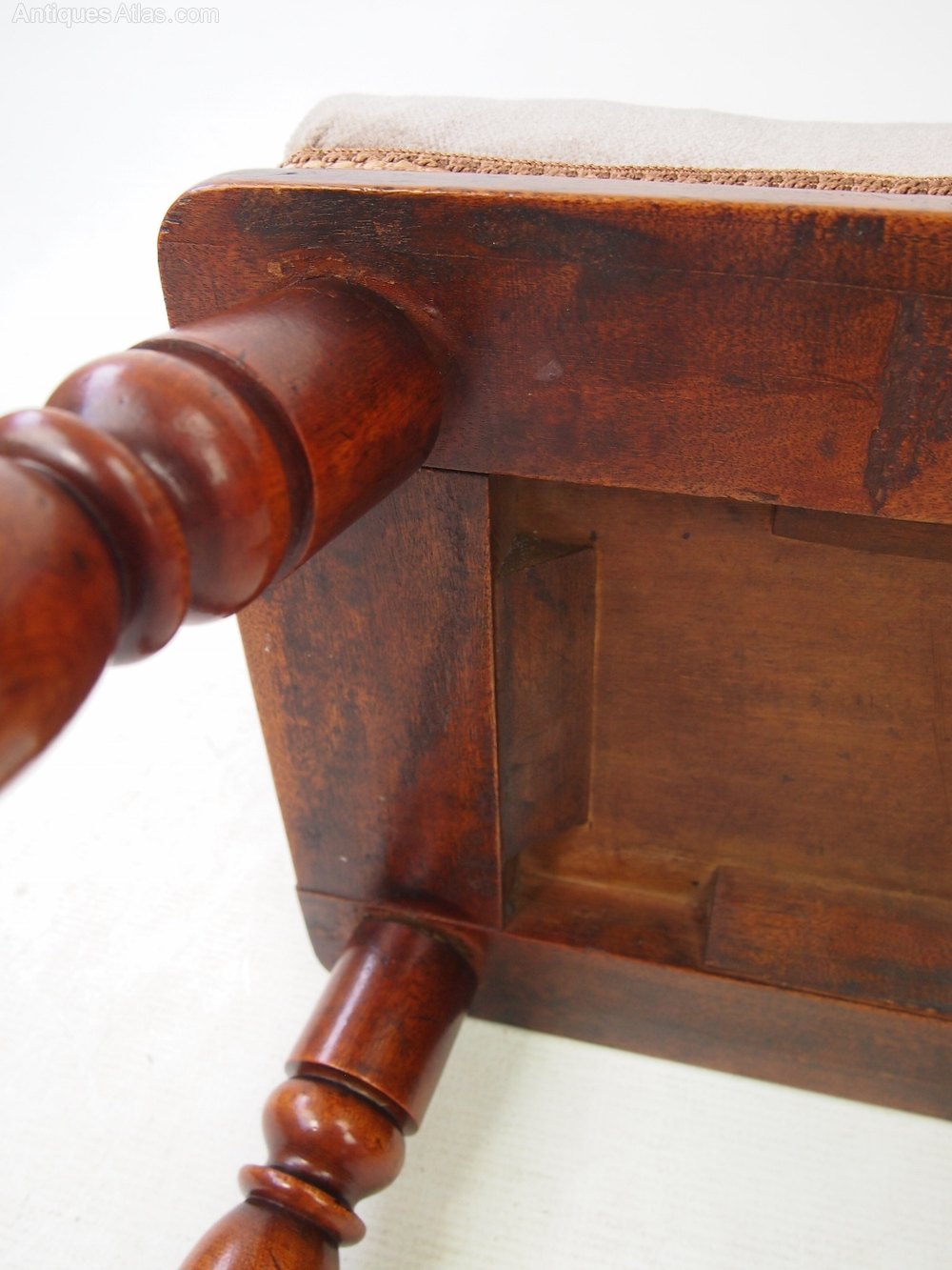 Small Antique Victorian Mahogany Footstool - Antiques Atlas