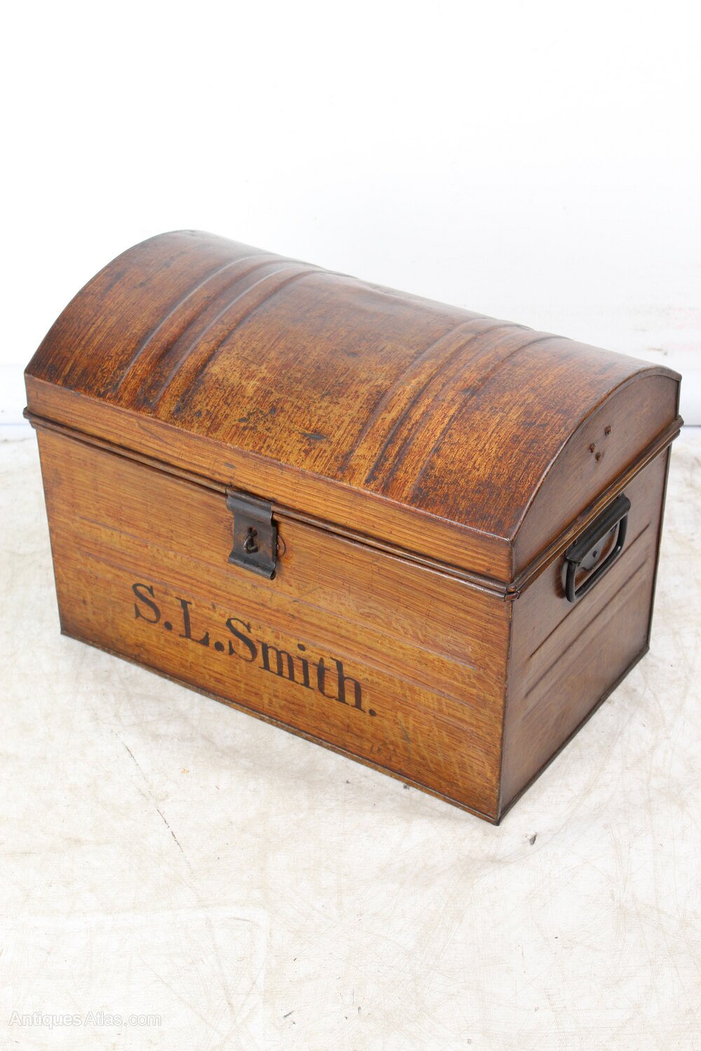 Victorian Orphan’s Small Tin Trunk With Possession List as526a2631 ...