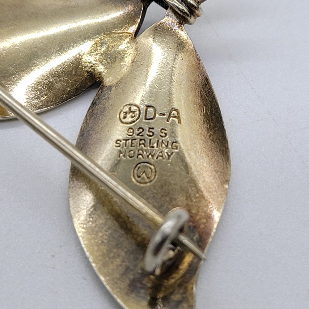 Antiques Atlas - David Andersen Norwegian Silver & Enamel Brooch