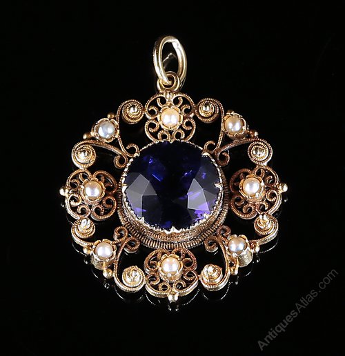 Antiques Atlas - Antique Georgian Gold Pendant Amethyst Centre