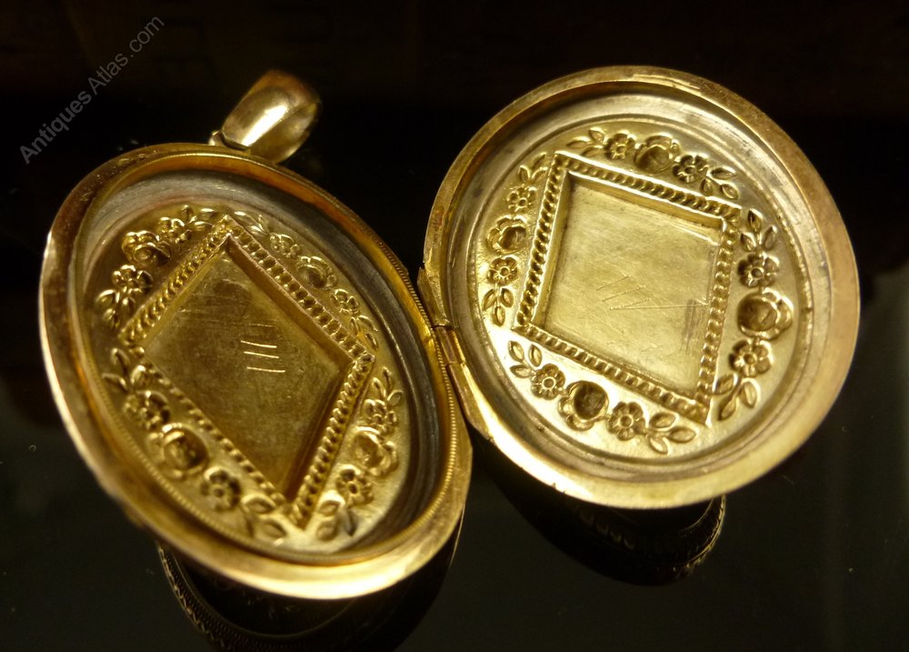 Antiques Atlas - Antique Victorian Gold Back & Front Large Locket