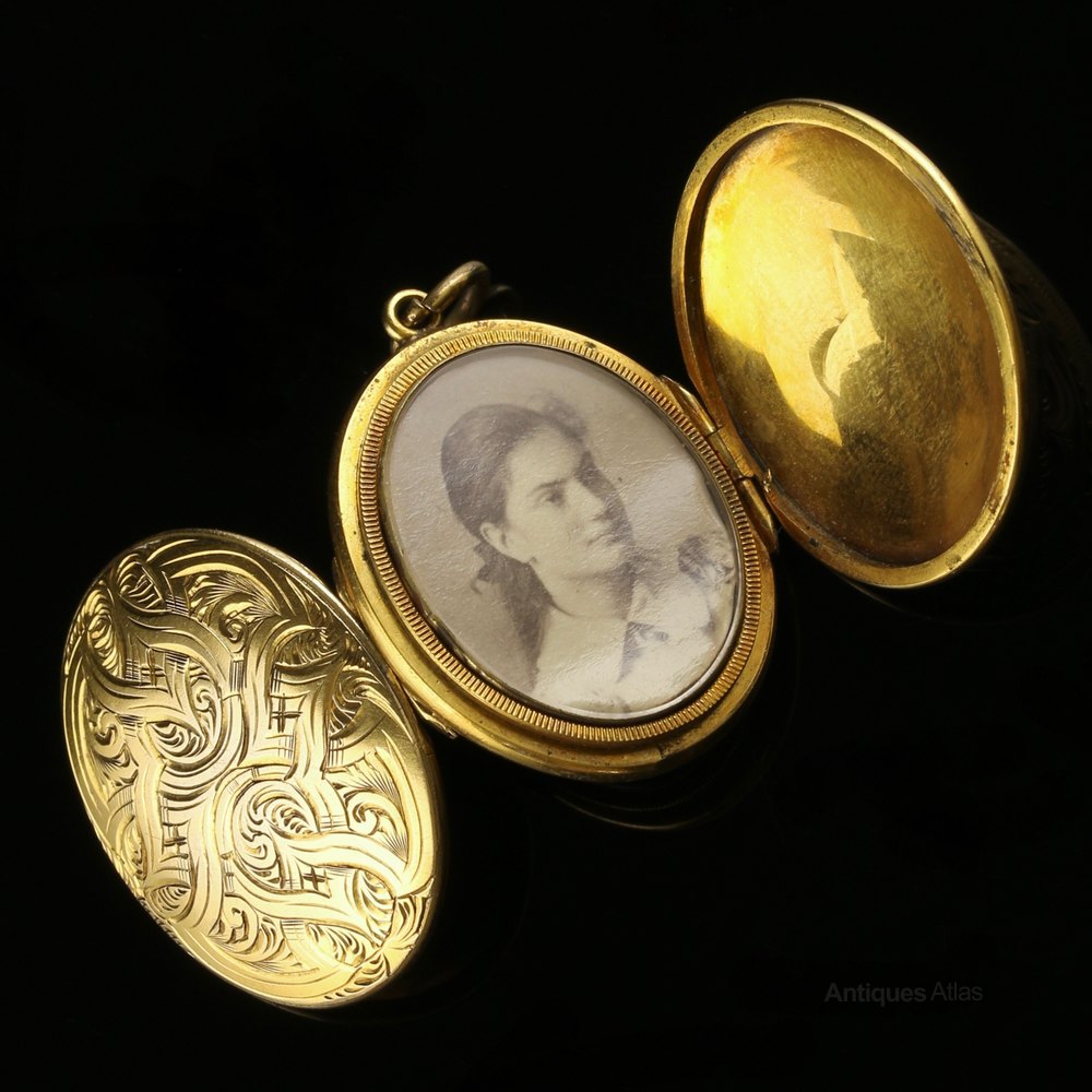 Antiques Atlas - Antique Victorian Gold Family Locket Circa 1900