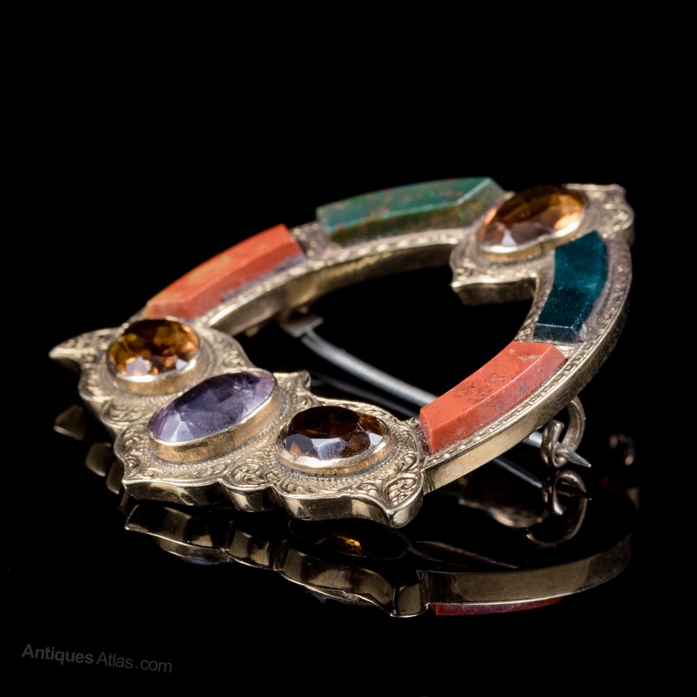 Antiques Atlas - Antique Victorian Scottish 18ct Gold Brooch Agate
