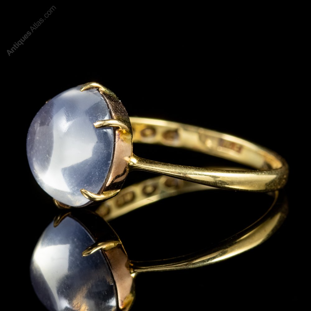 Antiques Atlas - Victorian 5ct Moonstone Ring 18ct Gold Dated 1860