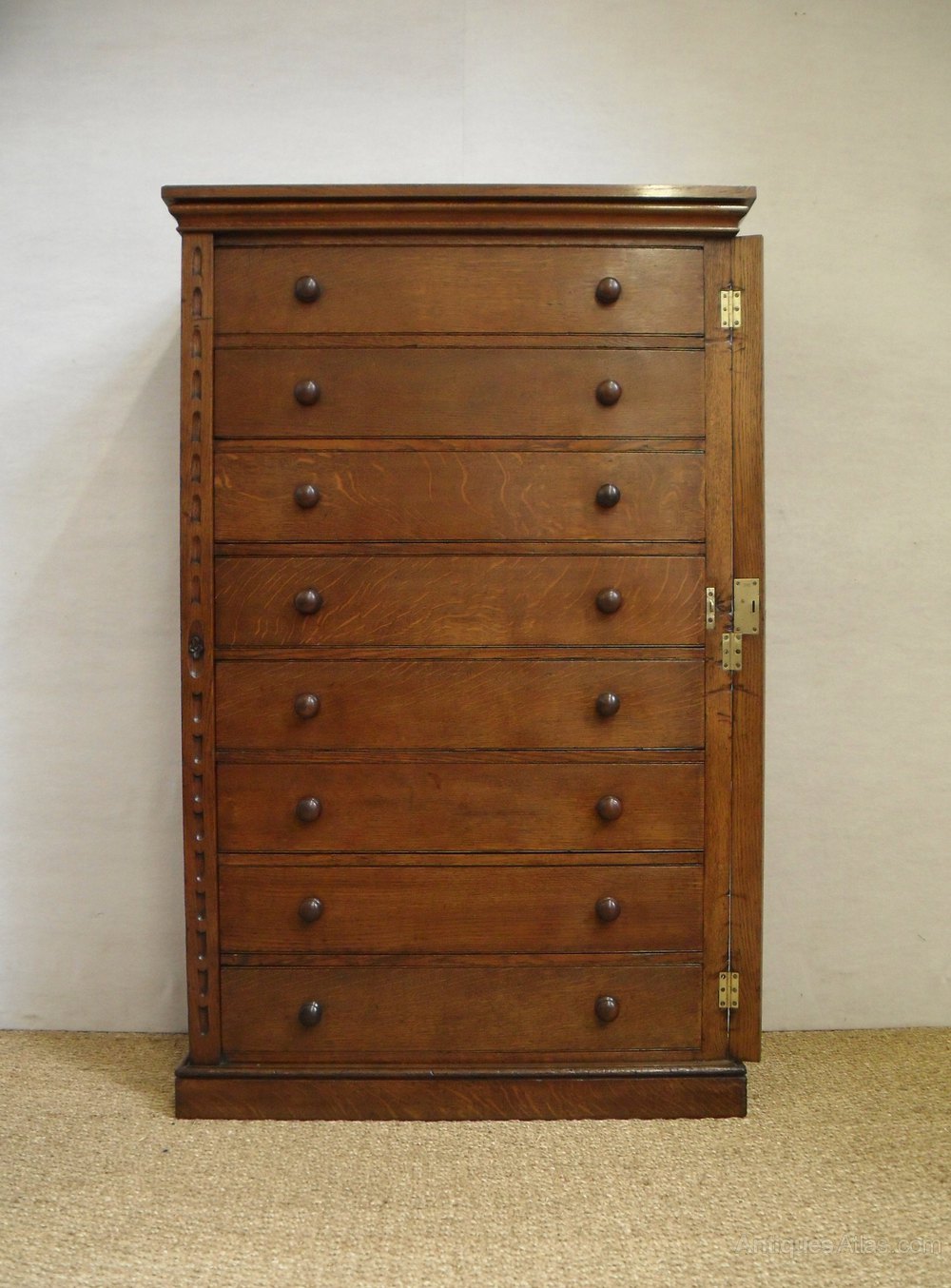 Oak Wellington Chest - Antiques Atlas