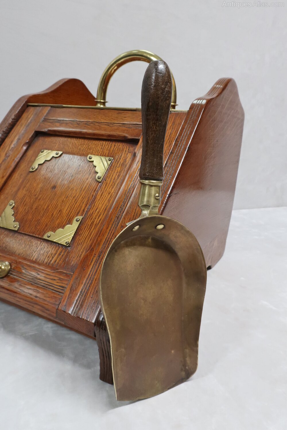 Antiques Atlas - Victorian Oak Coal Scuttle Box