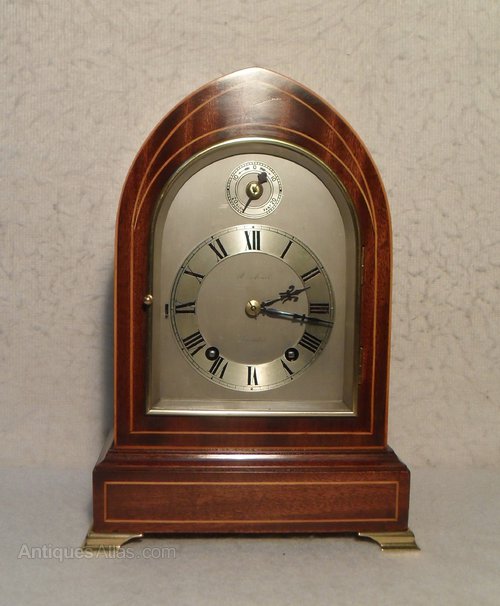 Antiques Atlas - Westminster Chime Bracket Table Clock