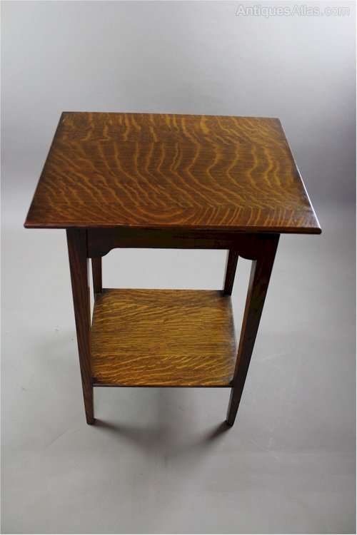 Oak Side / Lamp Table Arts And Crafts Period - Antiques Atlas
