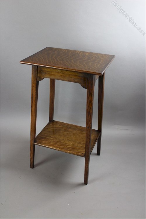 Oak Side / Lamp Table Arts And Crafts Period - Antiques Atlas