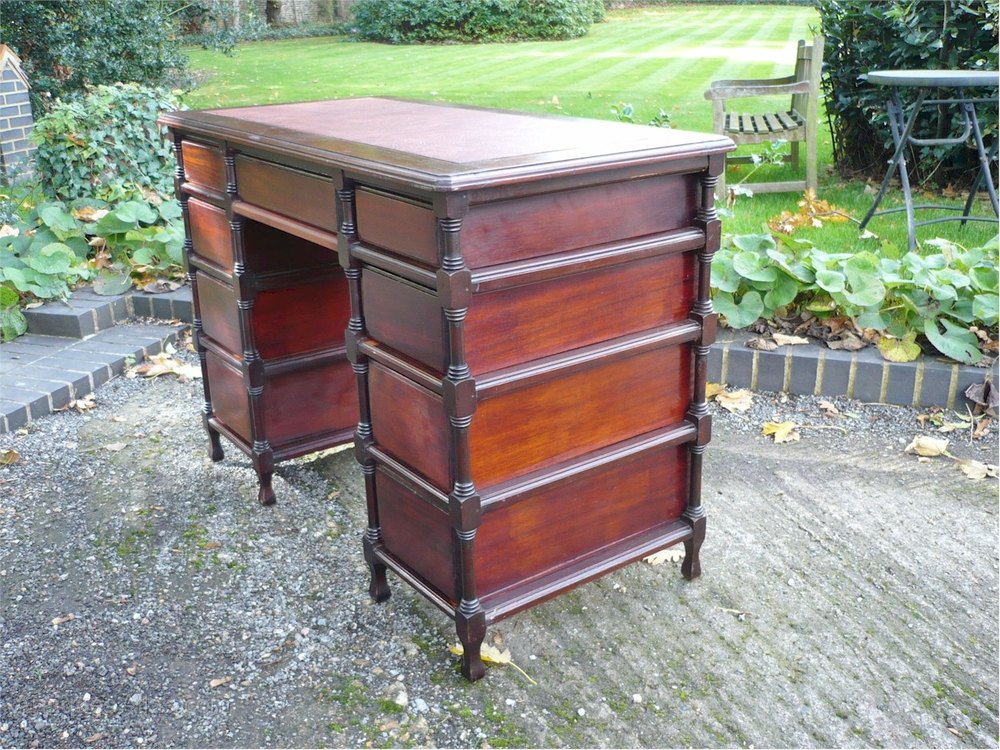 Very Unusual Skeleton Desk - Antiques Atlas