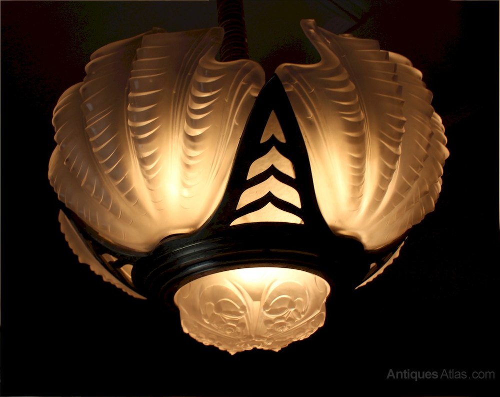 Antiques Atlas - Wonderful Art Deco Shell Ceiling Light
