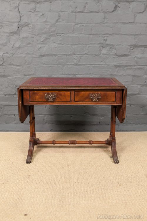 Antiques Atlas - Mahogany Dwarf Sofa Table