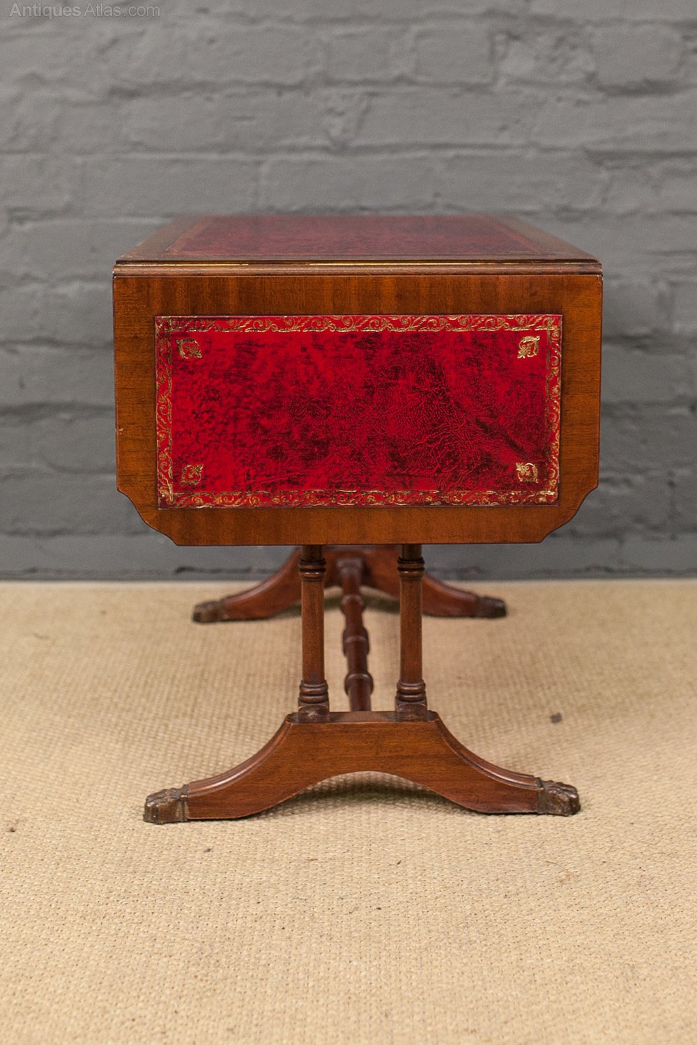 Antiques Atlas - Mahogany Dwarf Sofa Table