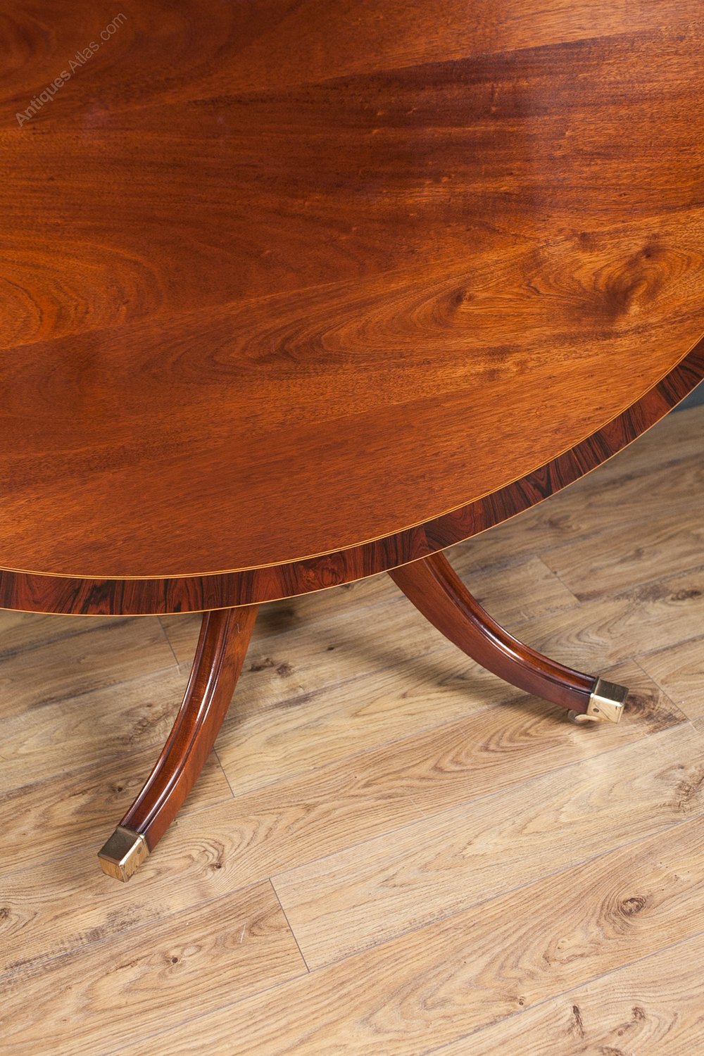 Antiques Atlas - Mahogany Oval Tip Top Dining Table