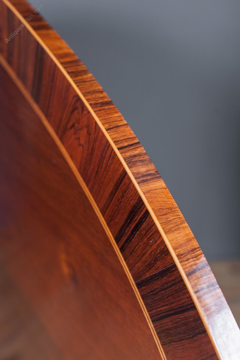 Antiques Atlas - Mahogany Oval Tip Top Dining Table