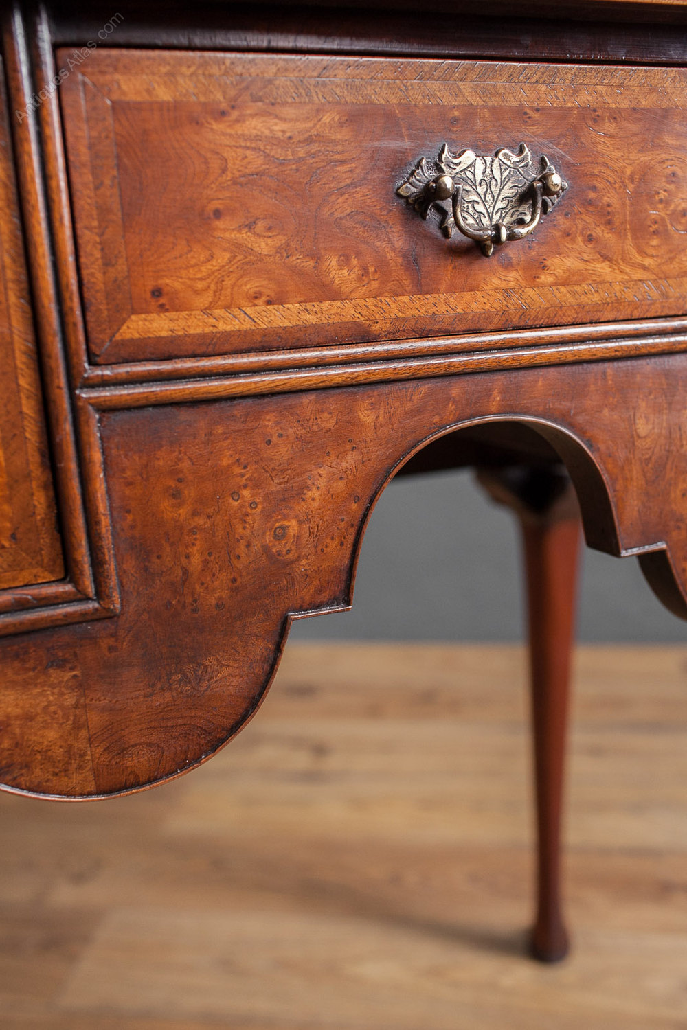 Walnut Cabriole Leg Lowboy - Antiques Atlas