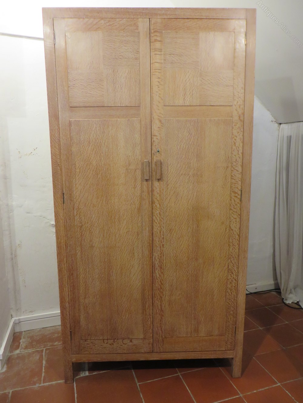 Heals Wardrobe - Antiques Atlas