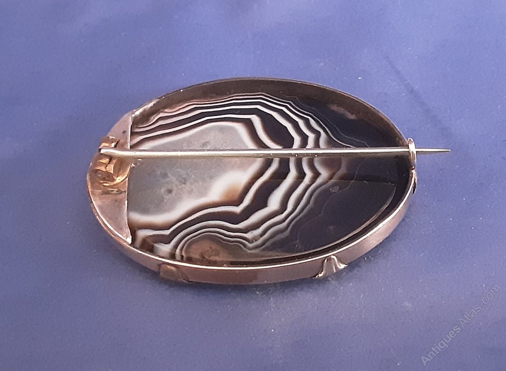 Antiques Atlas - 1960's Banded Agate Brooch.