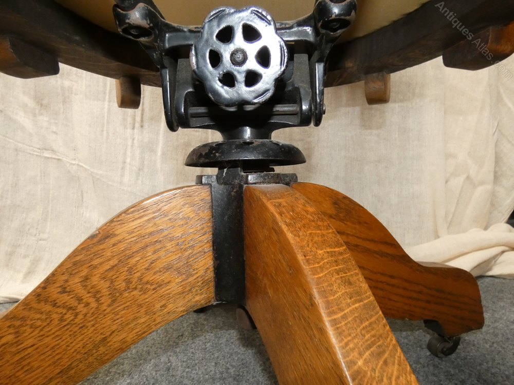 Oak Revolving Desk Chair / Swivel Desk Chair - Antiques Atlas
