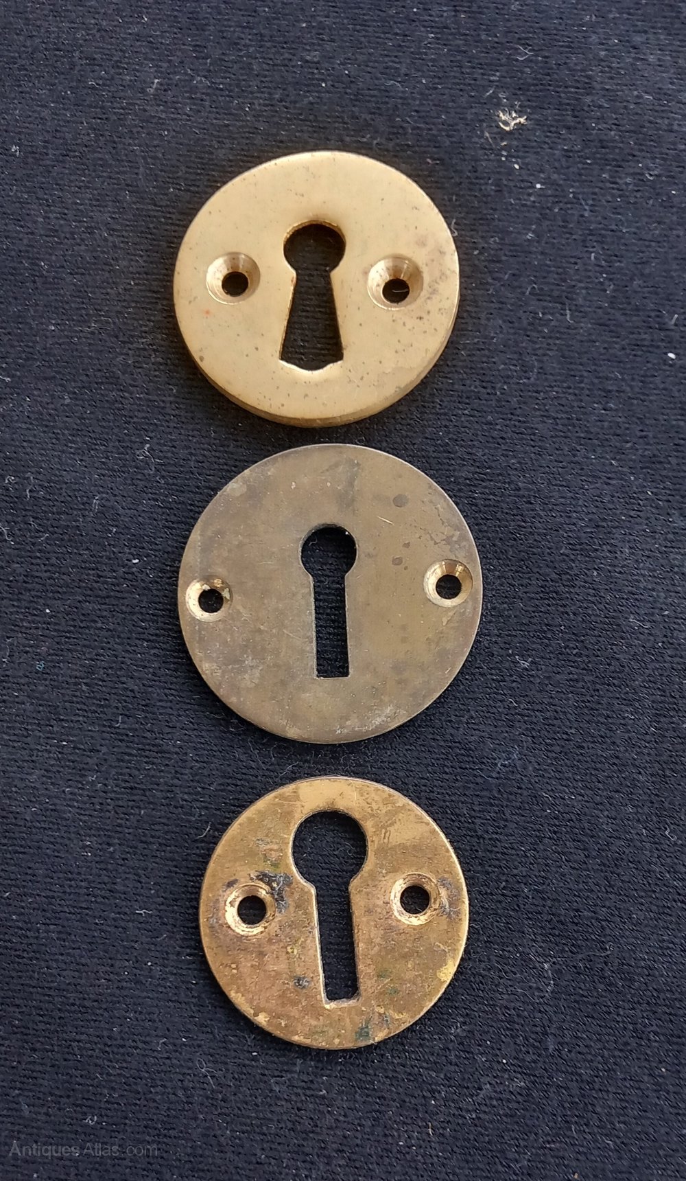 Antiques Atlas - 3 Vintage Brass Circular Key Escutcheon Plates