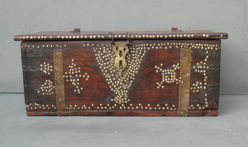 Early 18thC Brass Studded Chest - Antiques Atlas