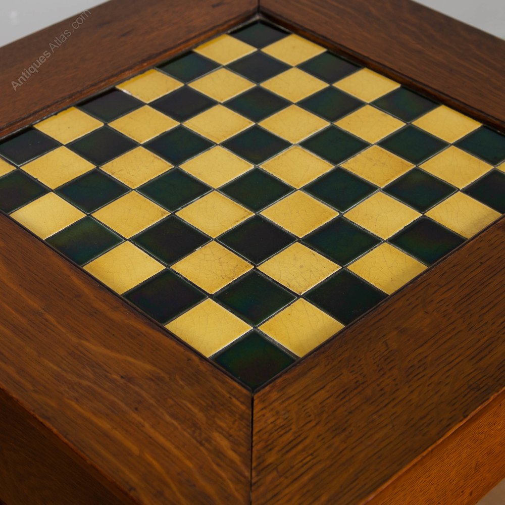 Attractive Vintage Oak Games Side Table C1920 - Antiques Atlas