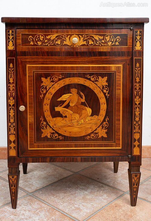 Italian Louis XVI Bedside Table. 18th Century. as906a2309 - Antiques Atlas