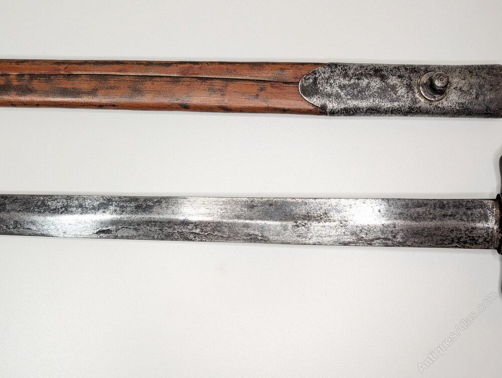 Antiques Atlas - Hunting Hanger, France as1216a031