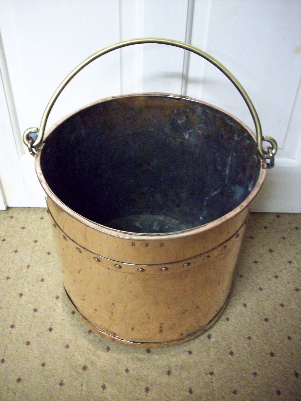 Antiques Atlas - Victorian Copper Coal / Peat Bucket as619a082 / L 165