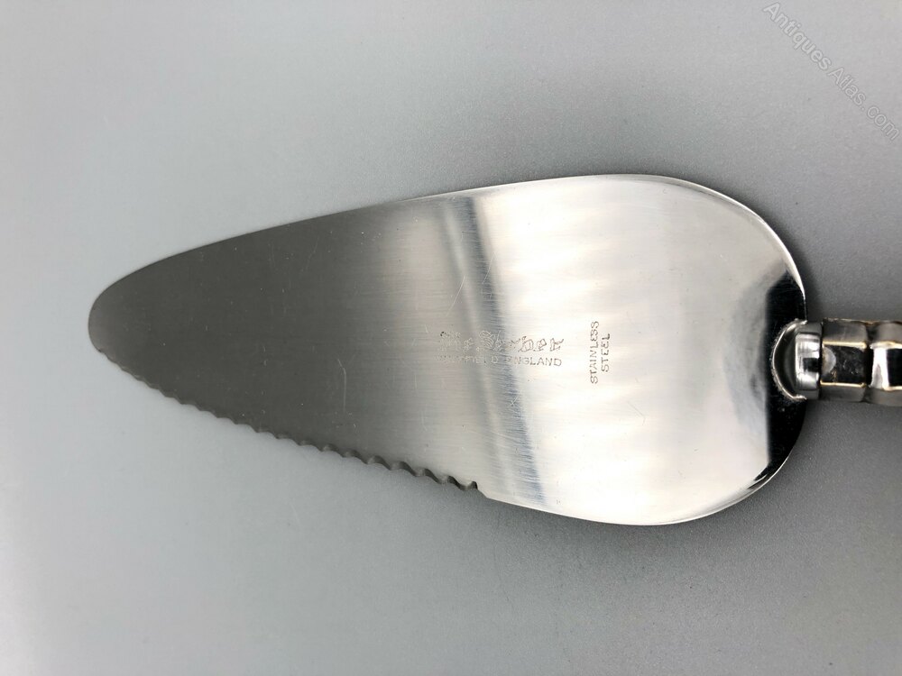 Antiques Atlas - Vintage Silver Handled Pie Server, Sheffield, 1979