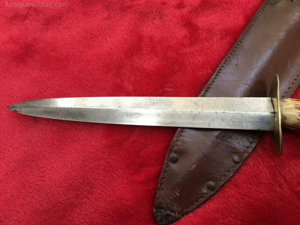 Antiques Atlas - Stag Handled Dagger With A Commando Knife Blade as1017a499