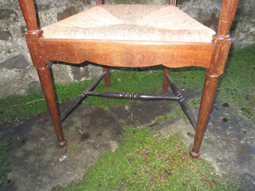 Arts And Crafts Elbow Cair as886a021 / AA22 - Antiques Atlas