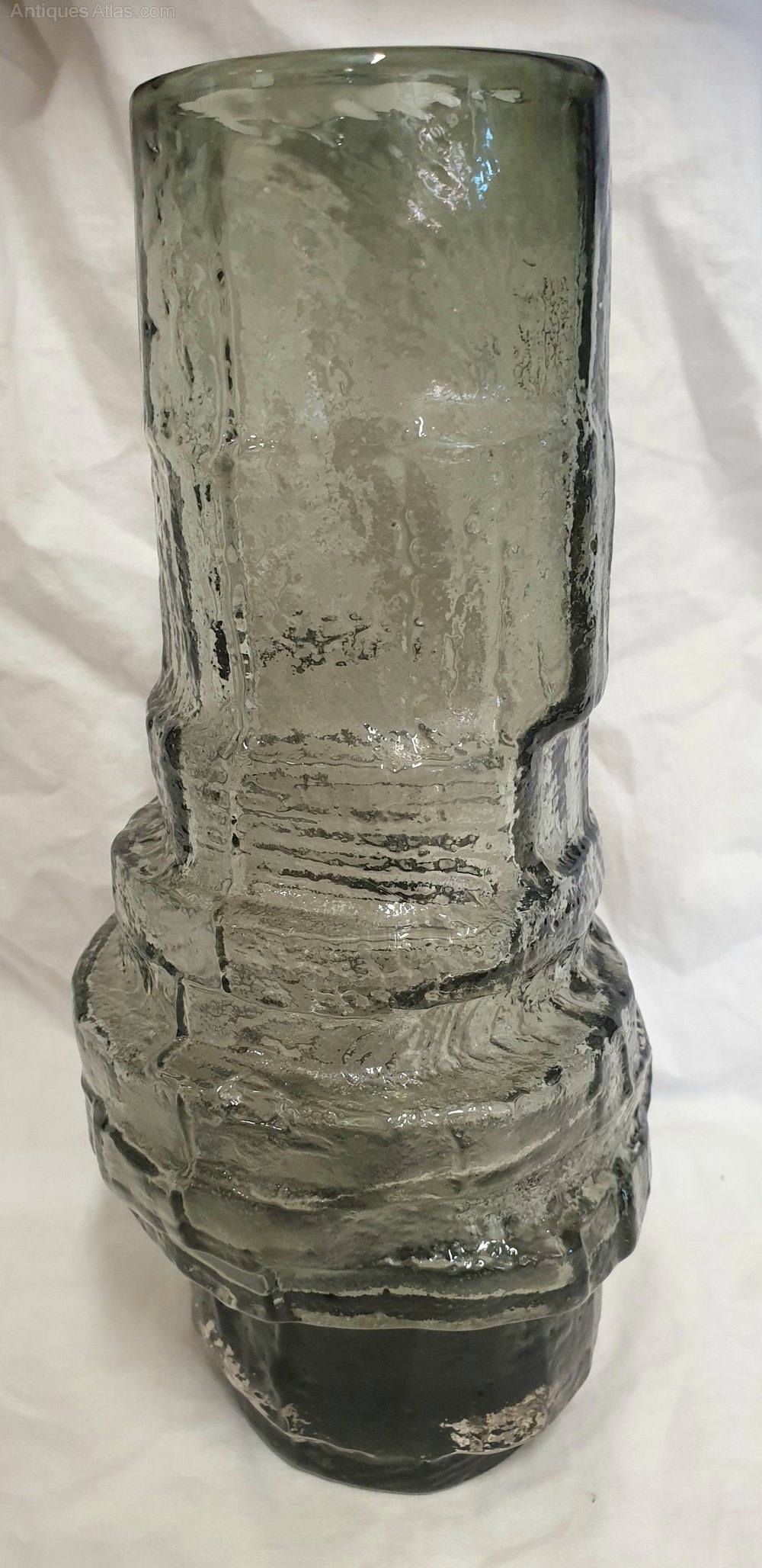 Antiques Atlas - Vintage Whitefriars Willow Glass Hoop Vase