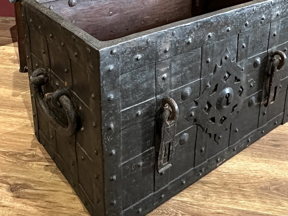 Nuremberg Armada Chest - Antiques Atlas