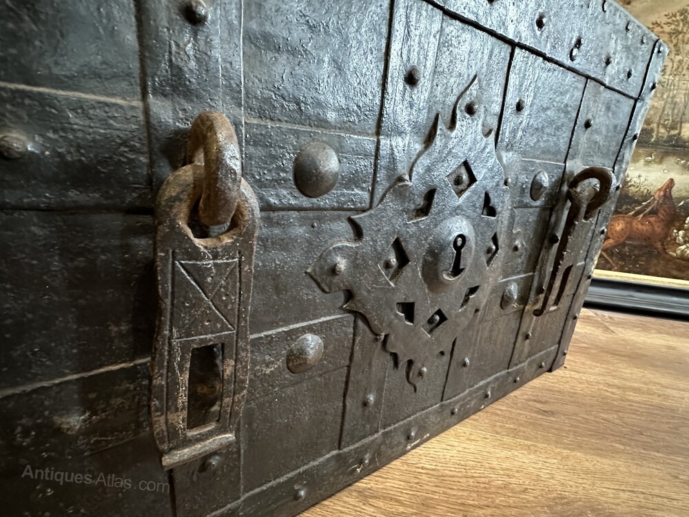 Nuremberg Armada Chest as518a598 - Antiques Atlas