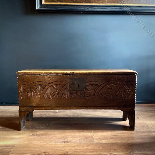 Queen Anne English Oak 6 Plank Coffer C.1700 as518a796 - Antiques Atlas