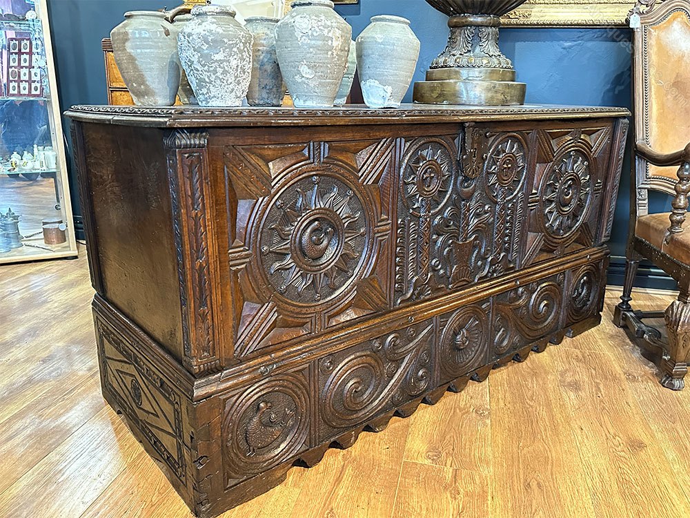 Spanish Coffer - Antiques Atlas