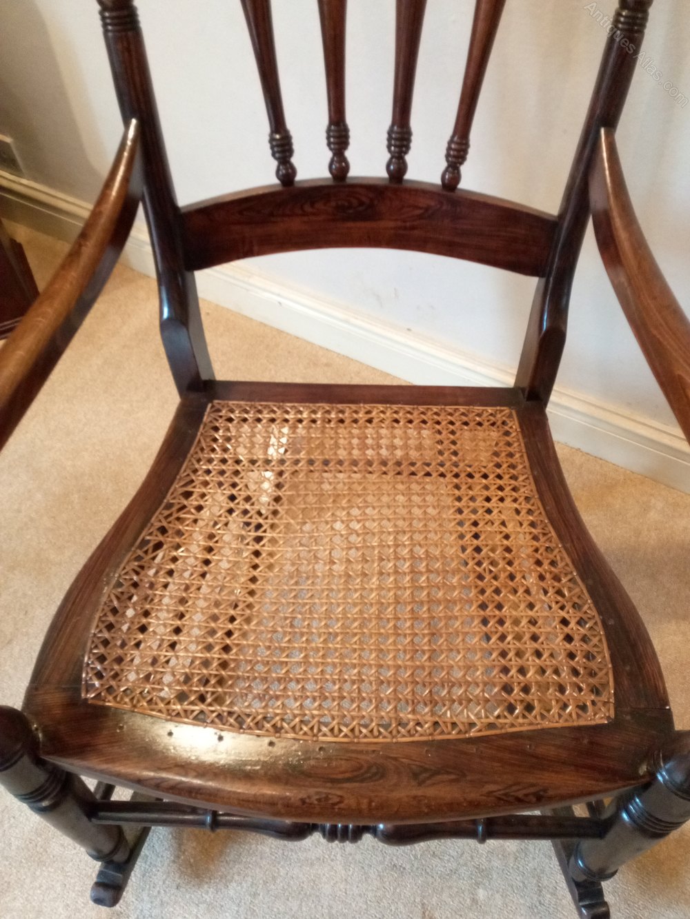 A Charming 19th Century Spindle Back Rocking Chair - Antiques Atlas