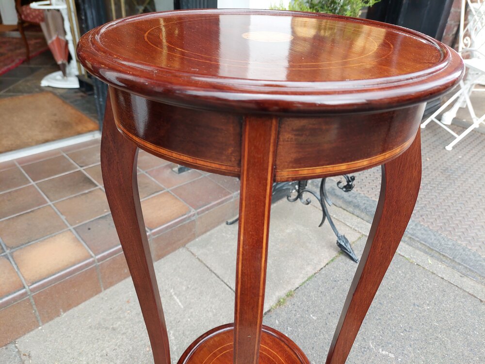 Edwardian Mahogany Torchere Stand - Antiques Atlas