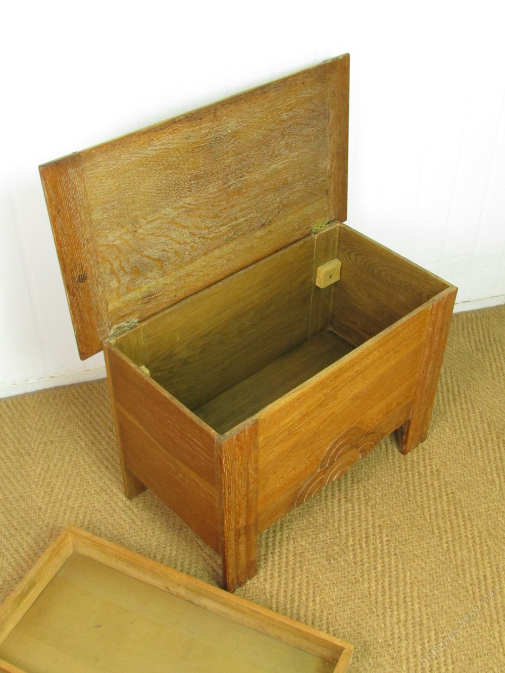 Heal's Art Deco Limed Oak Toy Trunk / Blanket Box as157a774 - Antiques ...