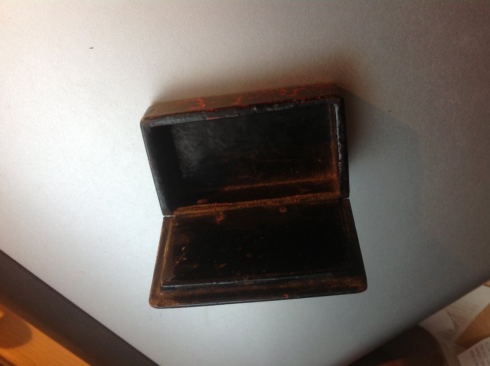 Antiques Atlas - Victorian Papier Mâché Snuff Box