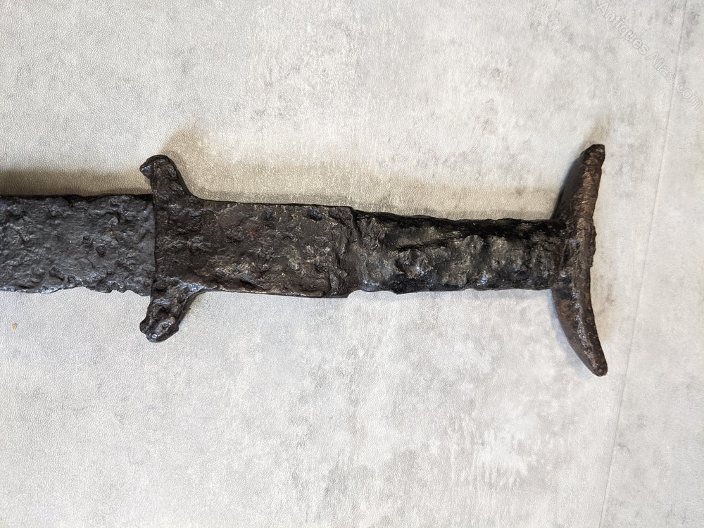 Antiques Atlas - Medieval Knife - Dagger Baselard Type Single Edge.