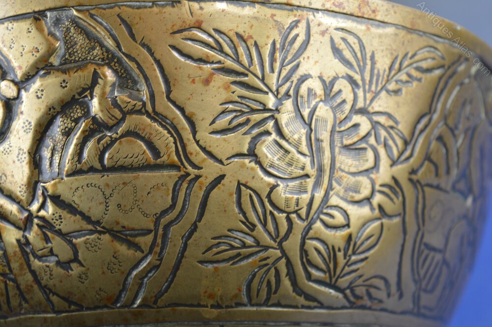 Antiques Atlas - Large (2kg) Chinese Bronze Bowl,c1910 as1056a614